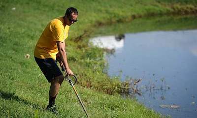 Metal Detecting in RIVERS [Complete Guide for Valuable Finds]