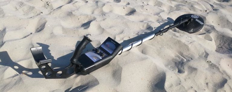 9 Best CHEAP Metal Detectors! (That Still Perform Very Well ...