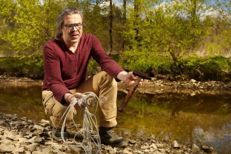 Magnet Fishing (Ultimate GUIDE – With Real Life Pictures!) – Detecting ...